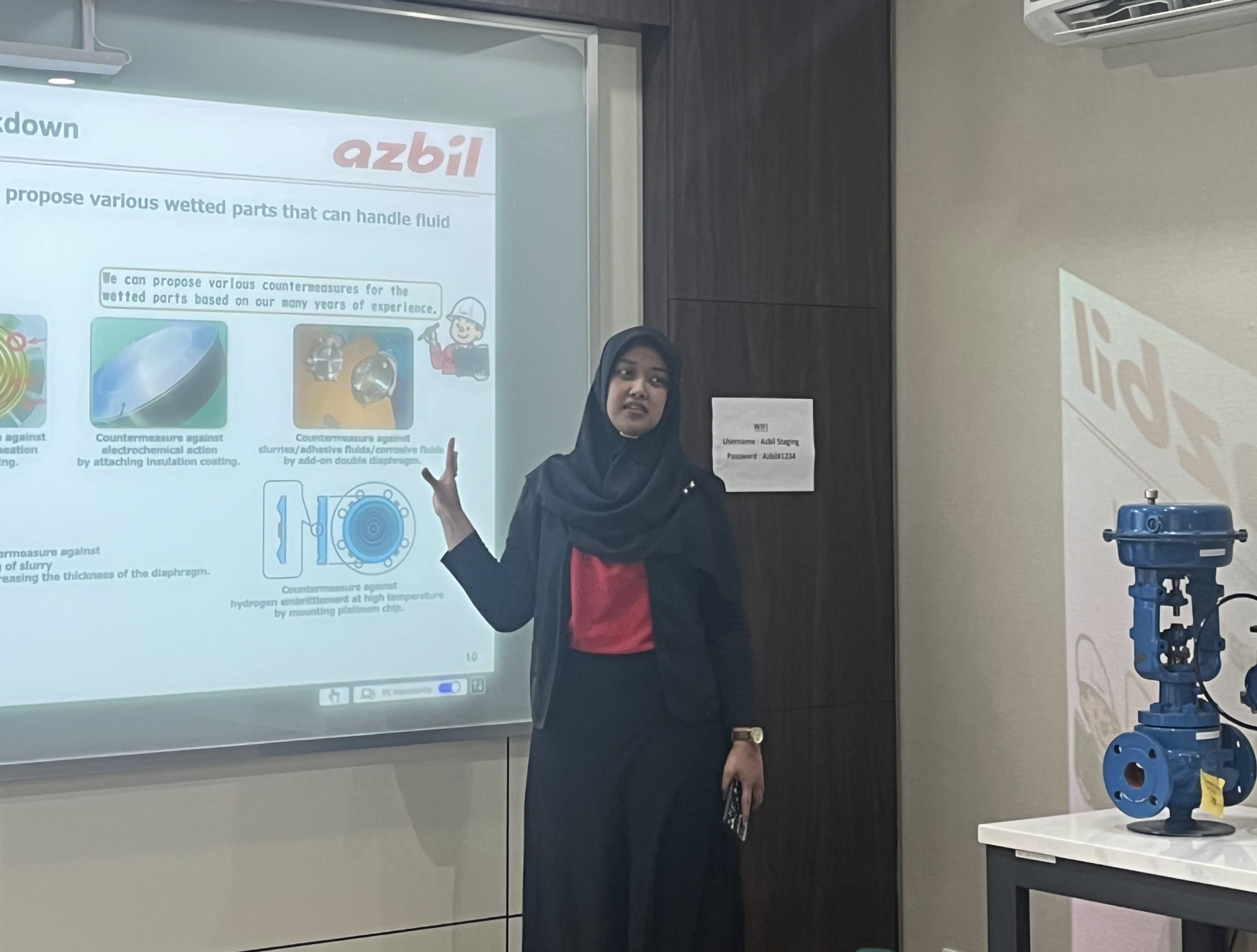 EPC In-house Training for LNG Service of PT. Azbil Berca Indonesia - Azbil Corporate Website